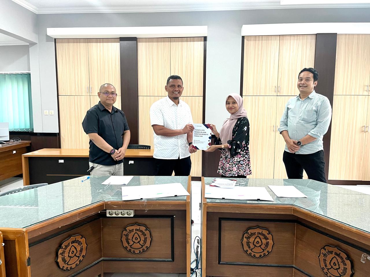 Serah Terima Situs Web FKOR UNS: Menyelamatkan Data dan Membangun ...