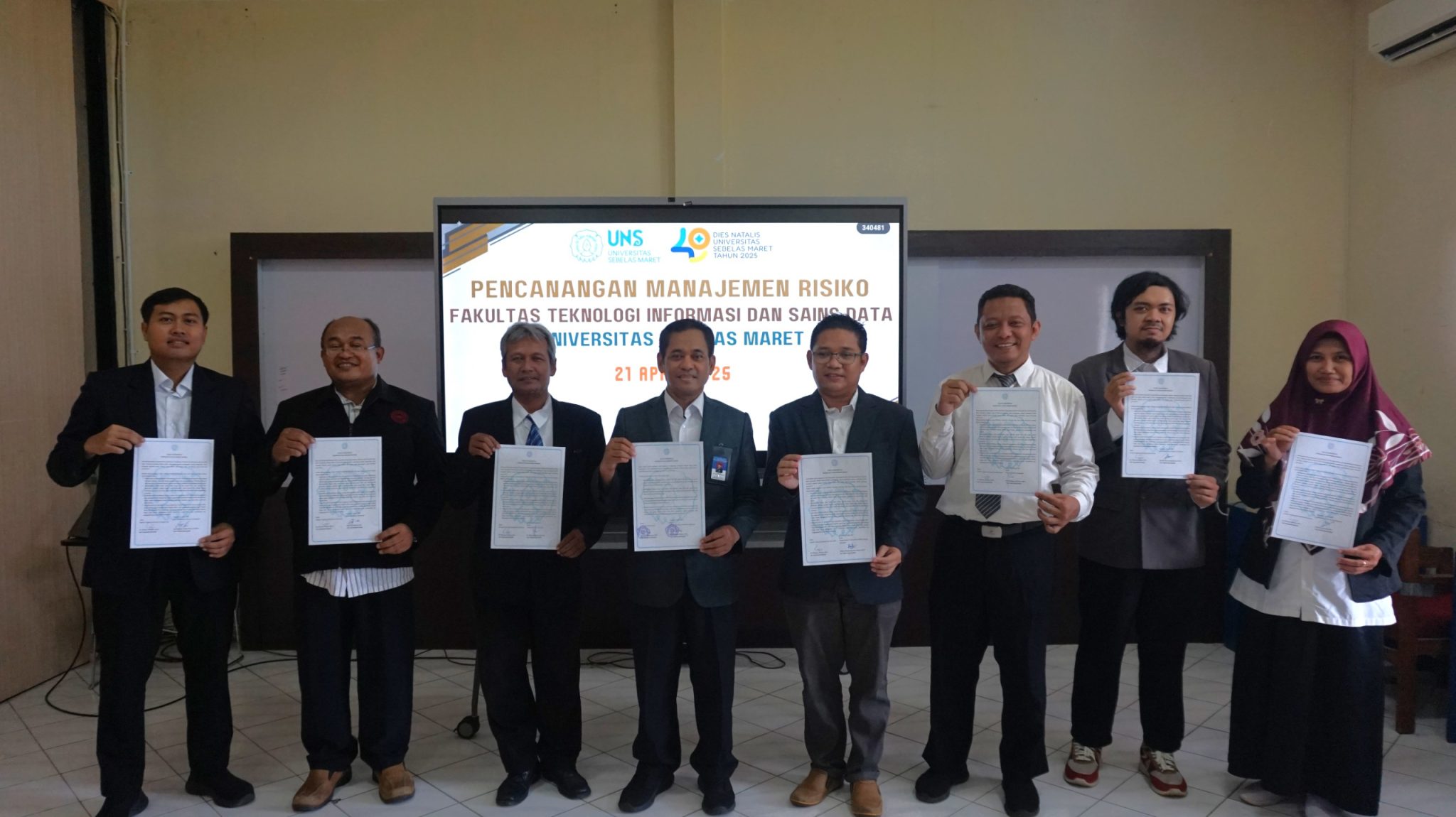 Beranda - Program Studi Sains Data