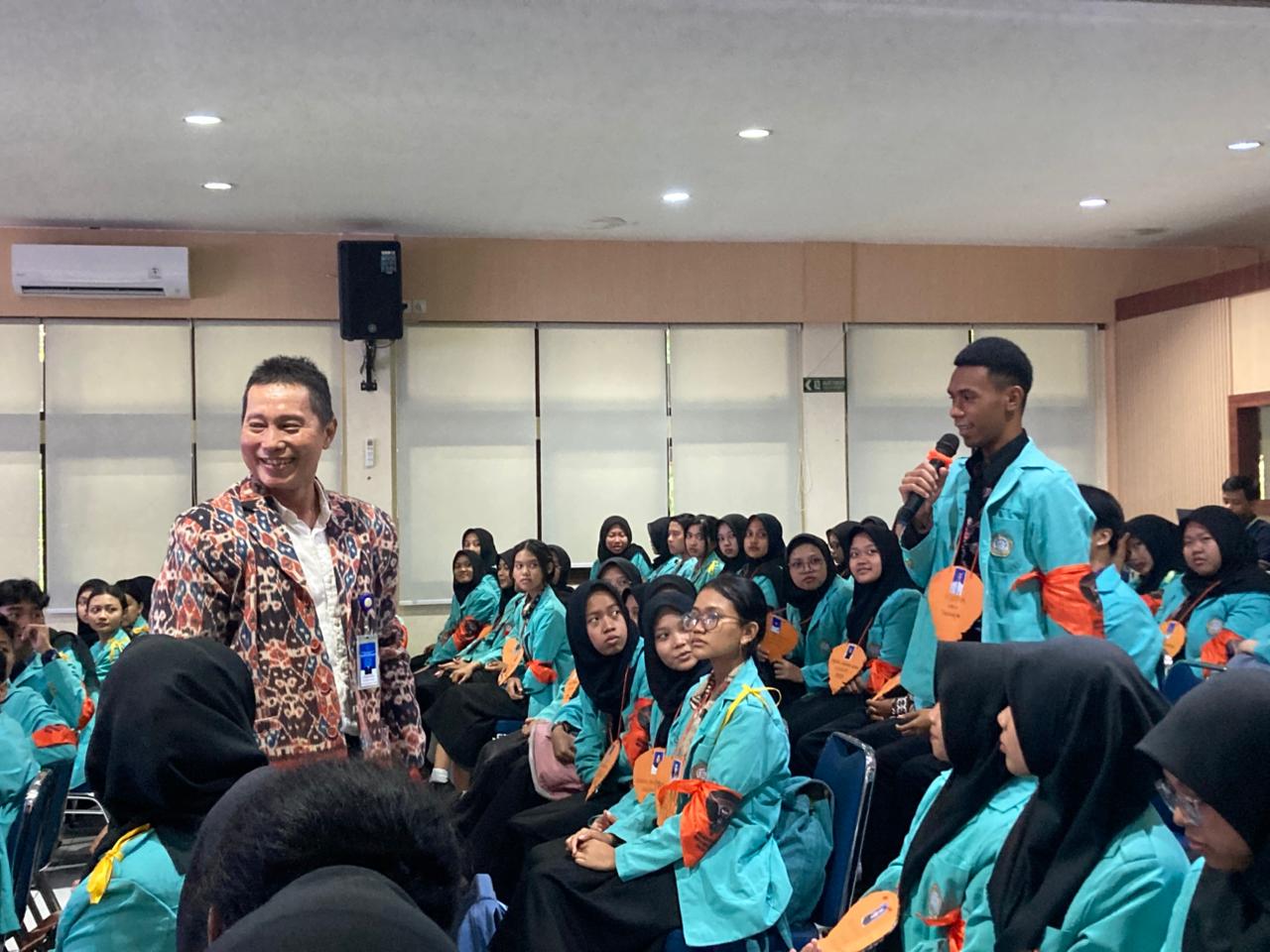 PKKMB Day 3: Prodi S1 Sosiologi FISIP UNS Kenalkan Visi, Misi ...