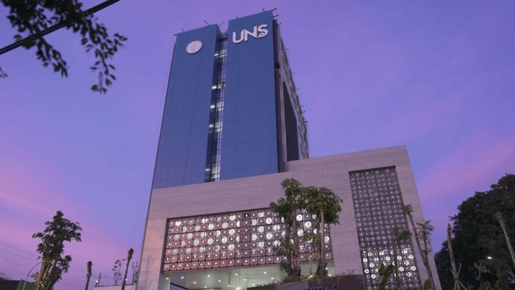 Theme Fakultas Universitas Sebelas Maret - Fakultas Keolahragaan