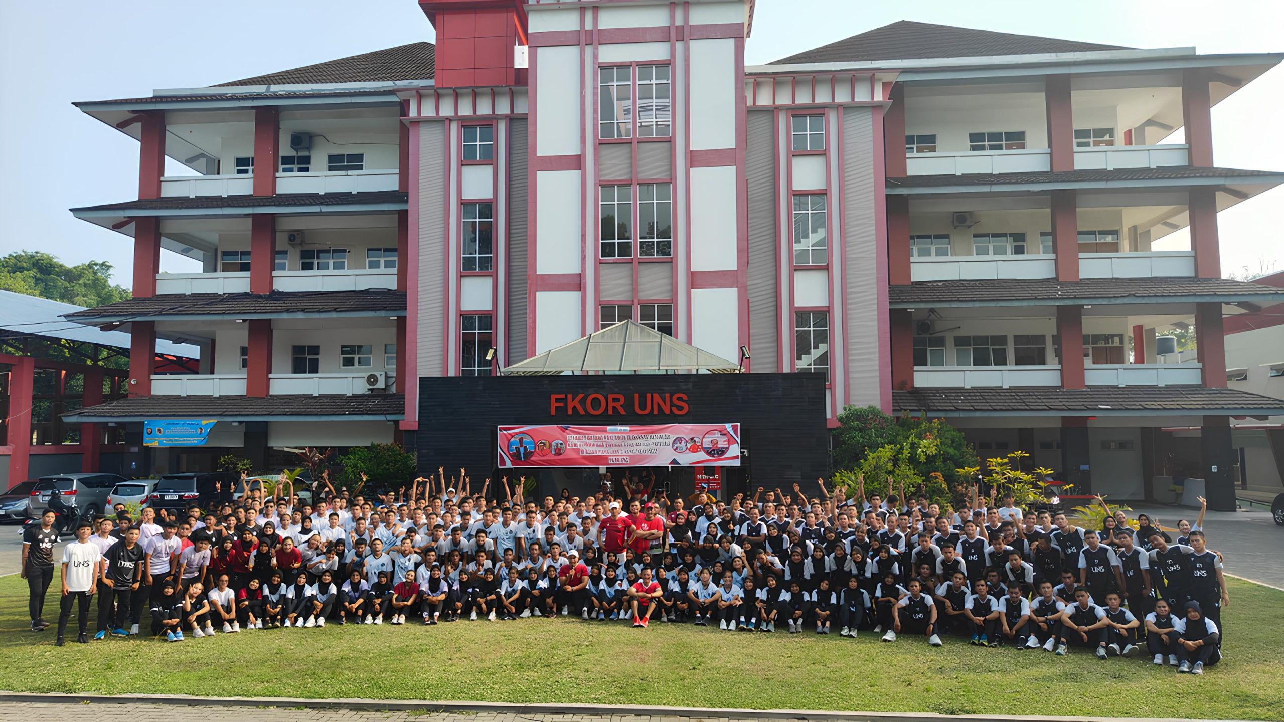 Fakultas Keolahragaan Universitas Sebelas Maret - Fakultas Keolahragaan