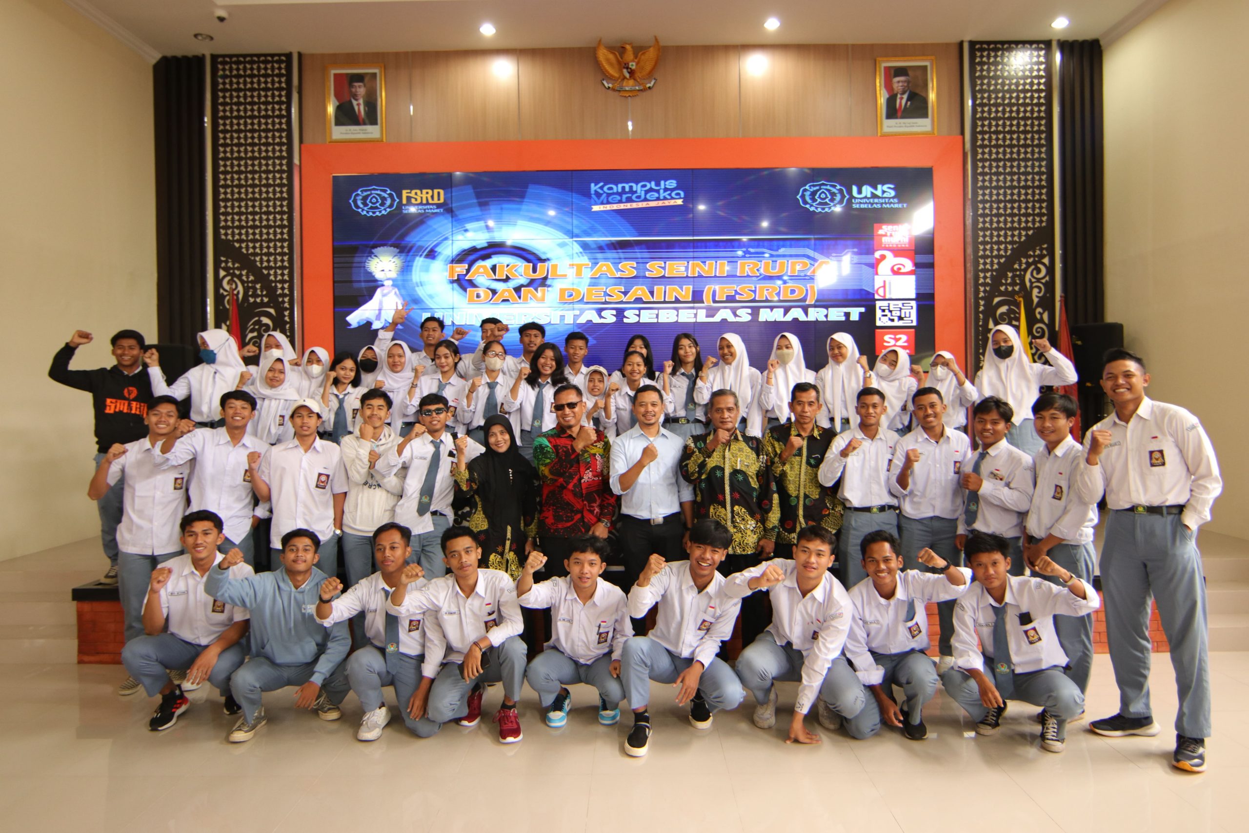 Kunjungan Studi SMA Negeri 1 Sewon, Bantul ke FSRD UNS - Fakultas Seni ...