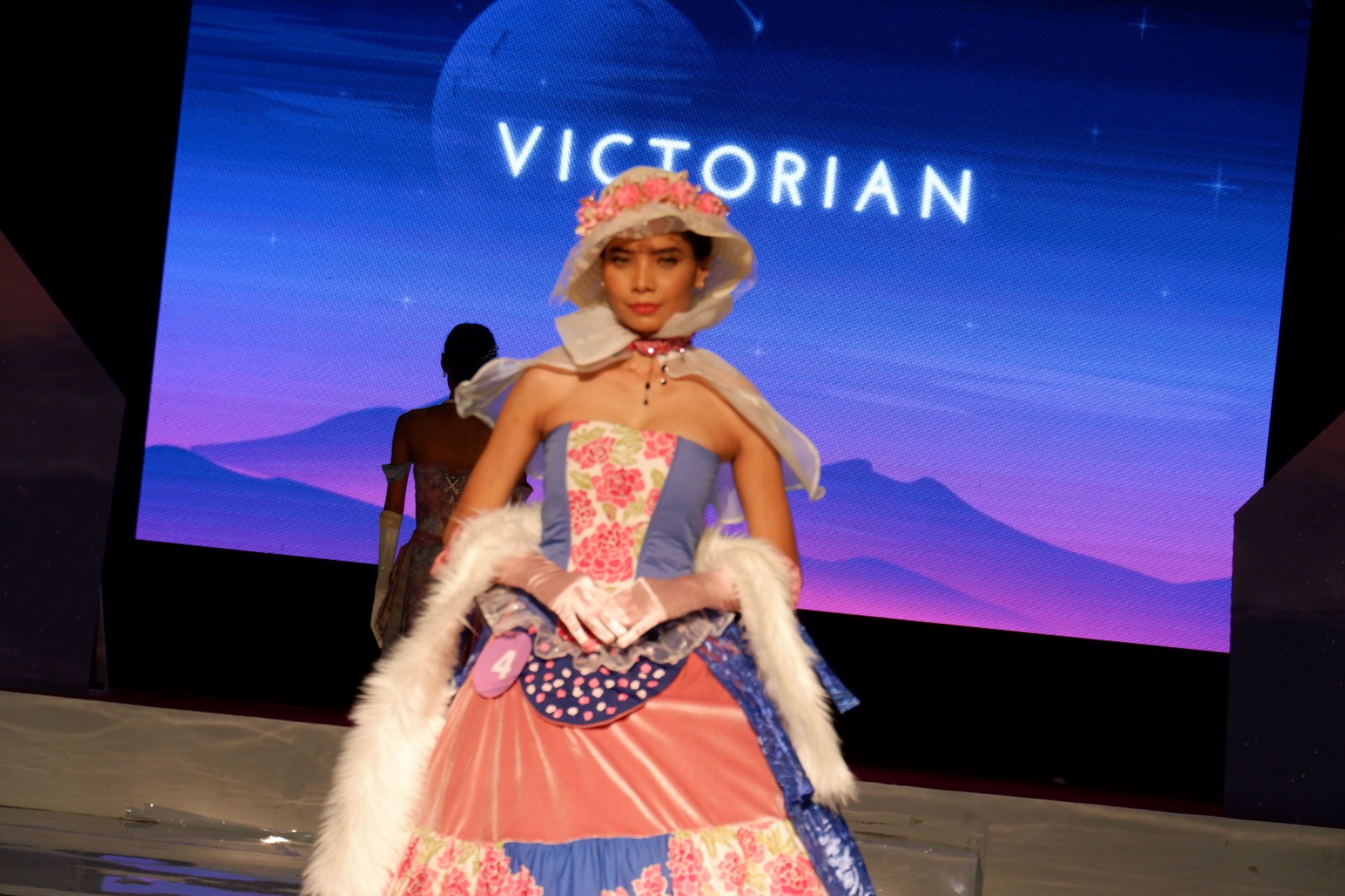 Mahasiswa Prodi Kriya Seni FSRD UNS Raih Juara Nasional di Batik Art ...