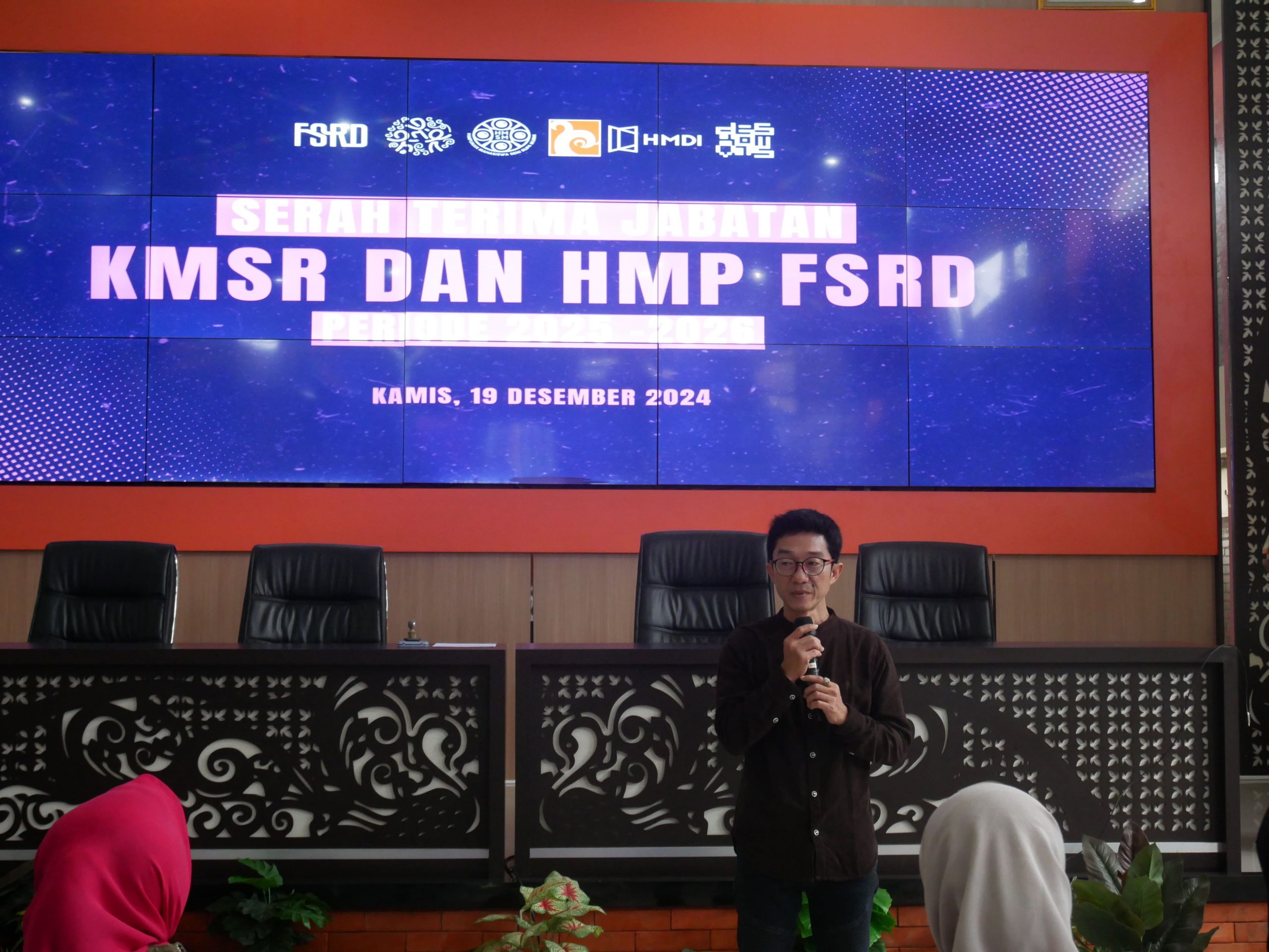 Serah Terima Jabatan KMSR dan Himpunan Mahasiswa FSRD UNS Periode 2025 ...