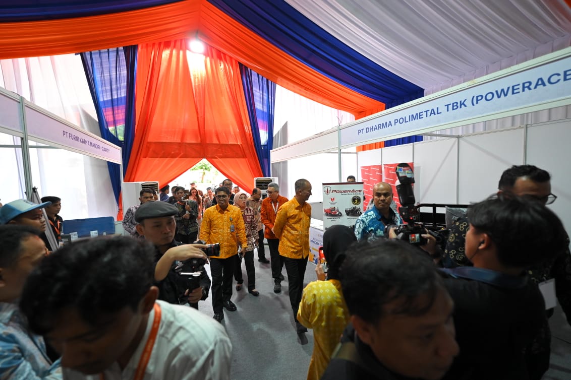 Theme Fakultas Universitas Sebelas Maret - Fakultas Seni Rupa dan ...