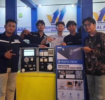 Tim Bisnis Mahasiswa Teknik Elektro UNS Kembangkan Inovasi Smart Office ...